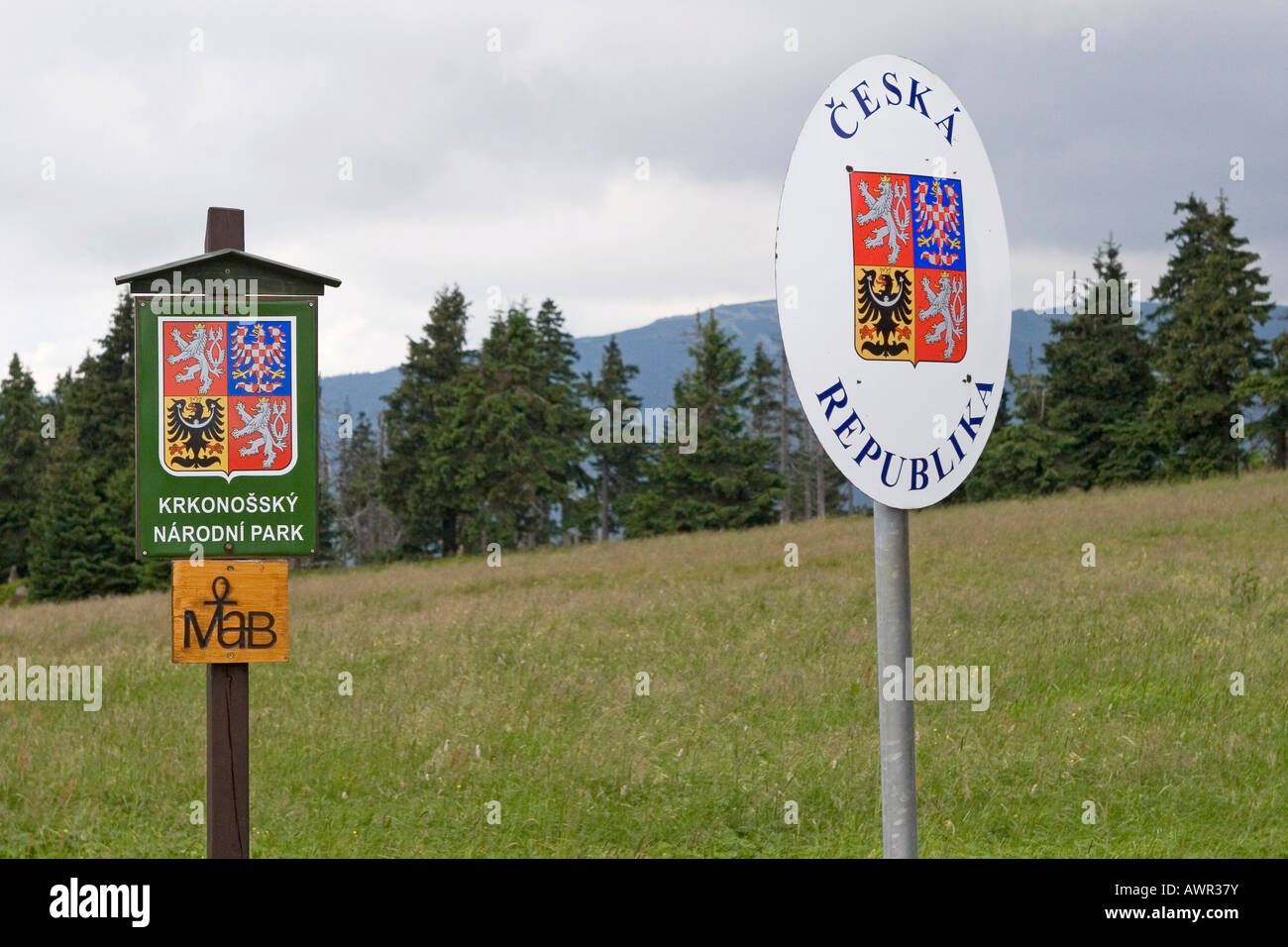 Border sign poland czech republic hi-res stock photography and images ...