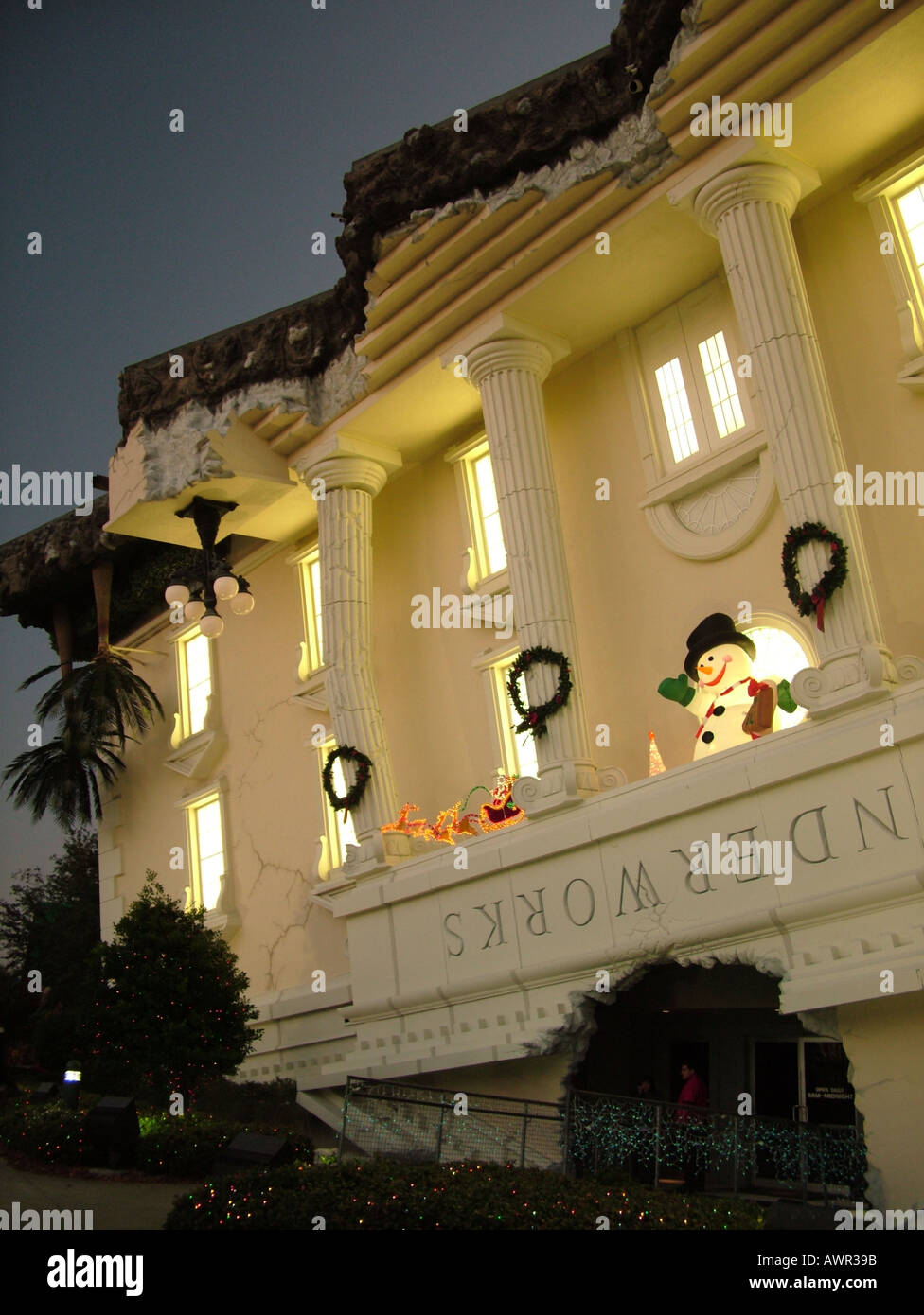 Pointe orlando hi-res stock photography and images - Alamy