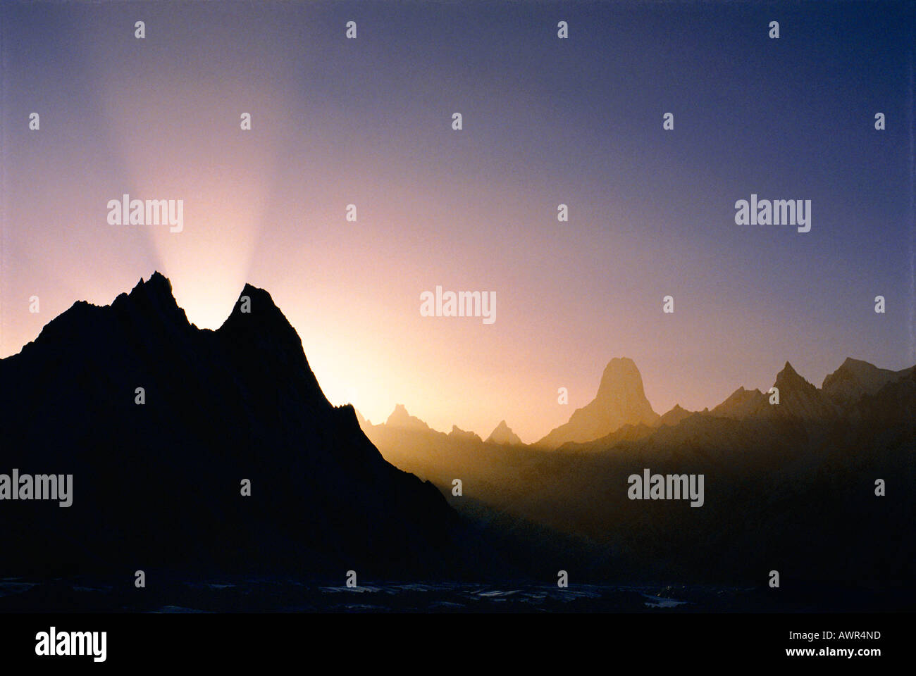 Sunrise at Concordia Baltoro Glacier Karakoram Himalaya Pakistan Stock ...