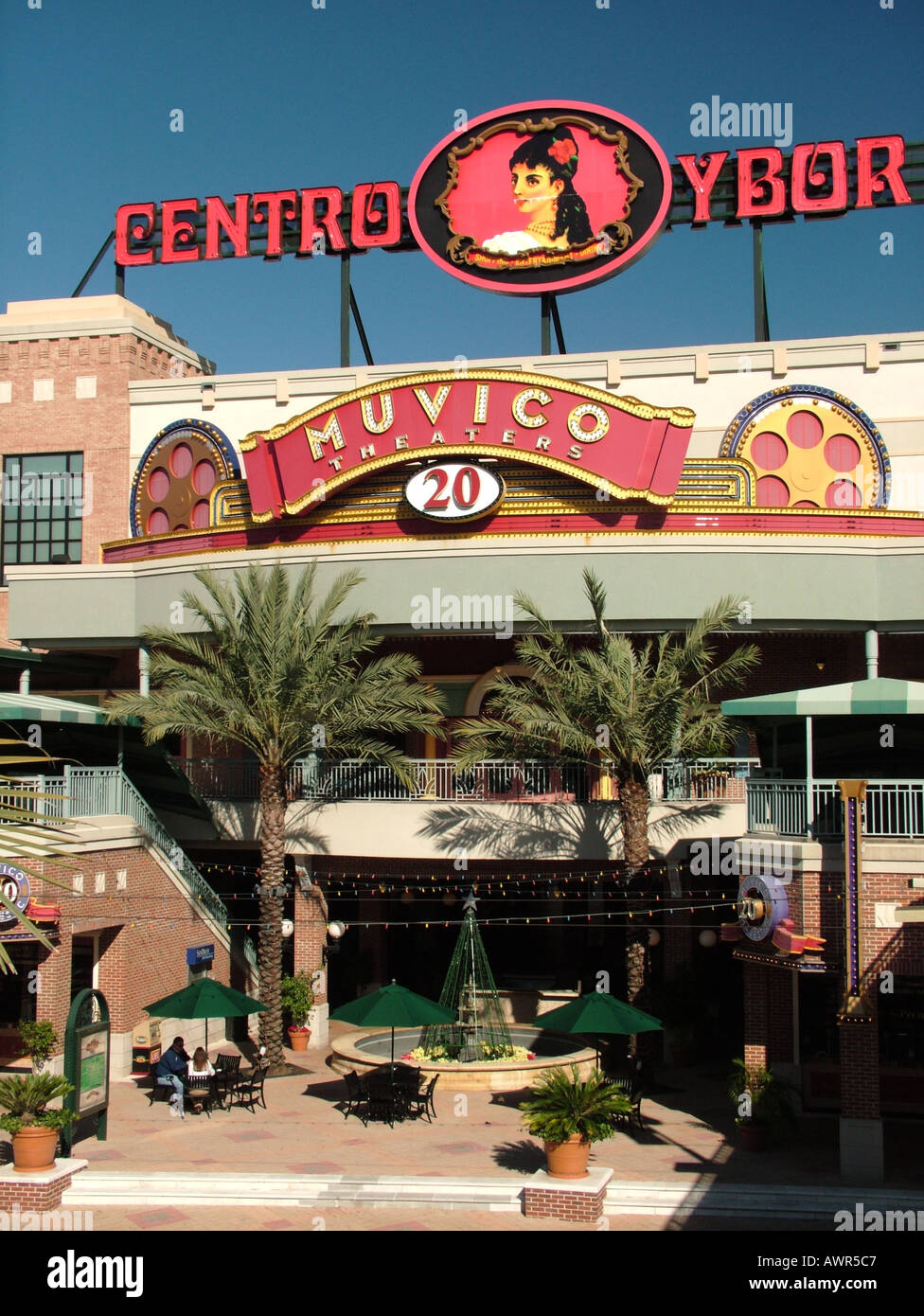 Centro ybor hi-res stock photography and images - Alamy