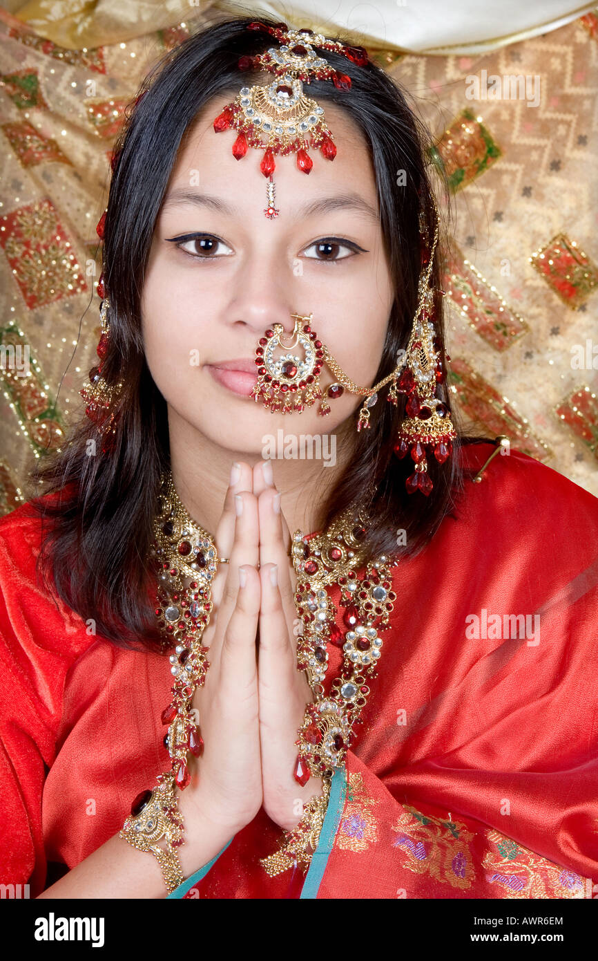 Attractive Indian lady greeting the Namaste greeting in saree Stock ...