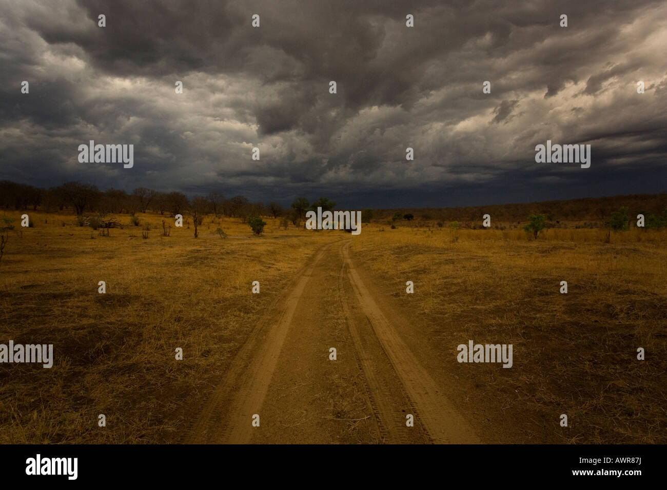 River storm hi-res stock photography and images - Alamy