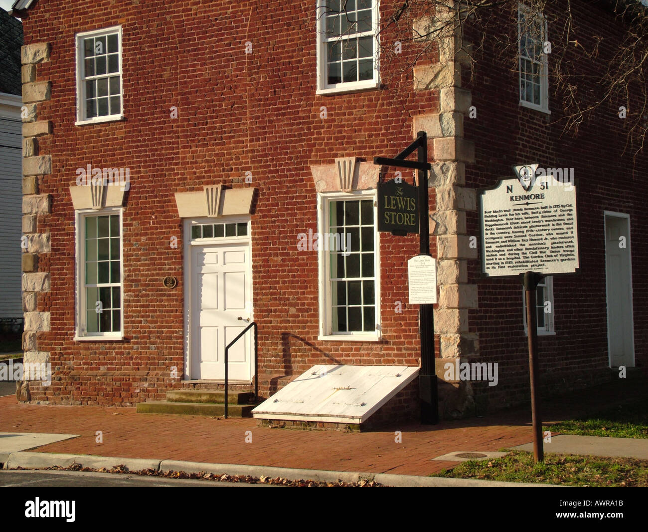 Downtown fredericksburg virginia hi-res stock photography and images ...