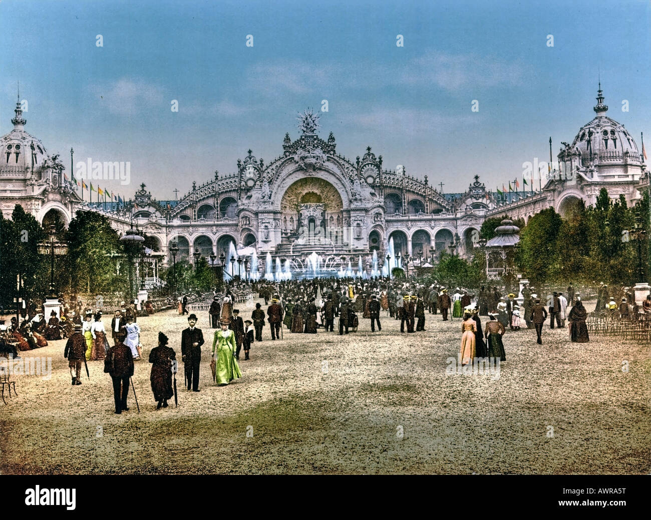 Exposition universelle 1900 hi-res stock photography and images - Alamy