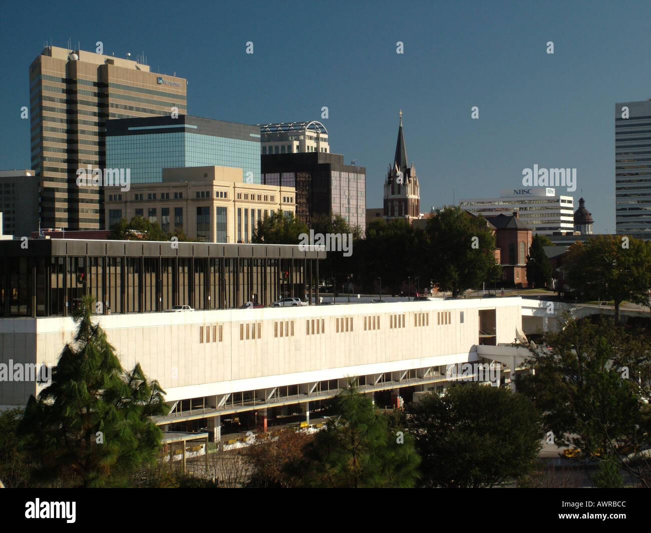 Columbia south america buildings hi-res stock photography and images ...