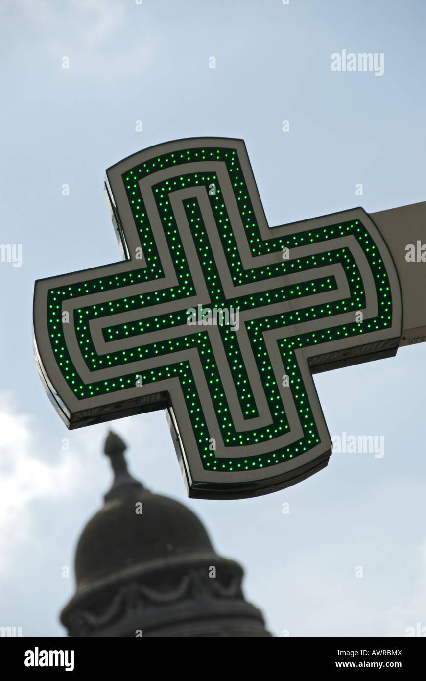 Green pharmacy cross hi-res stock photography and images - Alamy