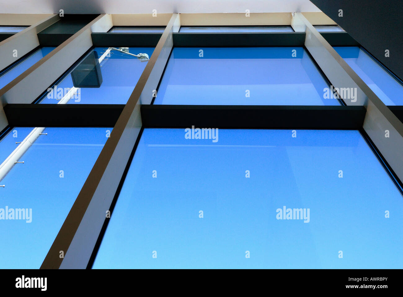 Mullion windows hi-res stock photography and images - Alamy