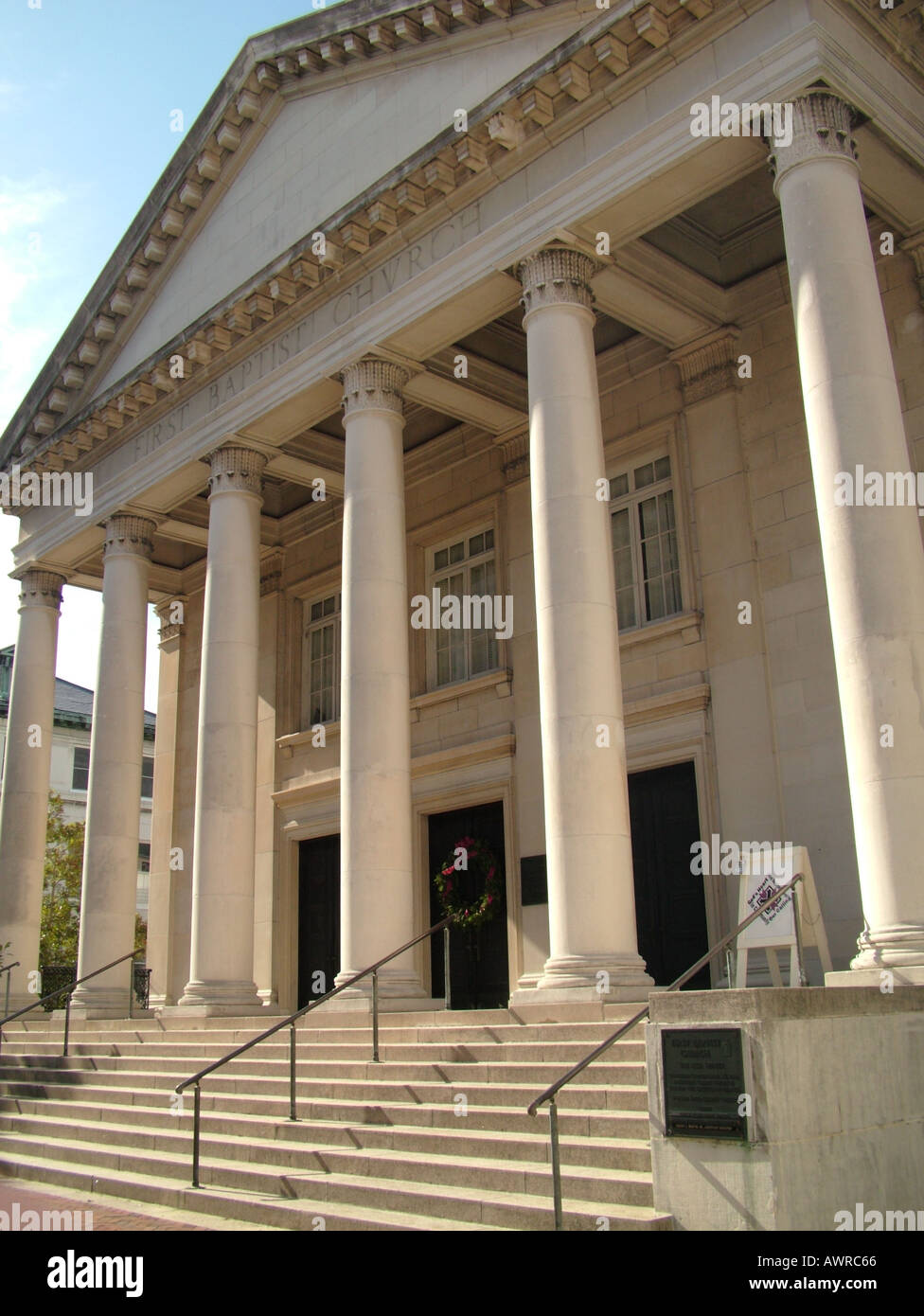 Savannah historic steps hi-res stock photography and images - Alamy
