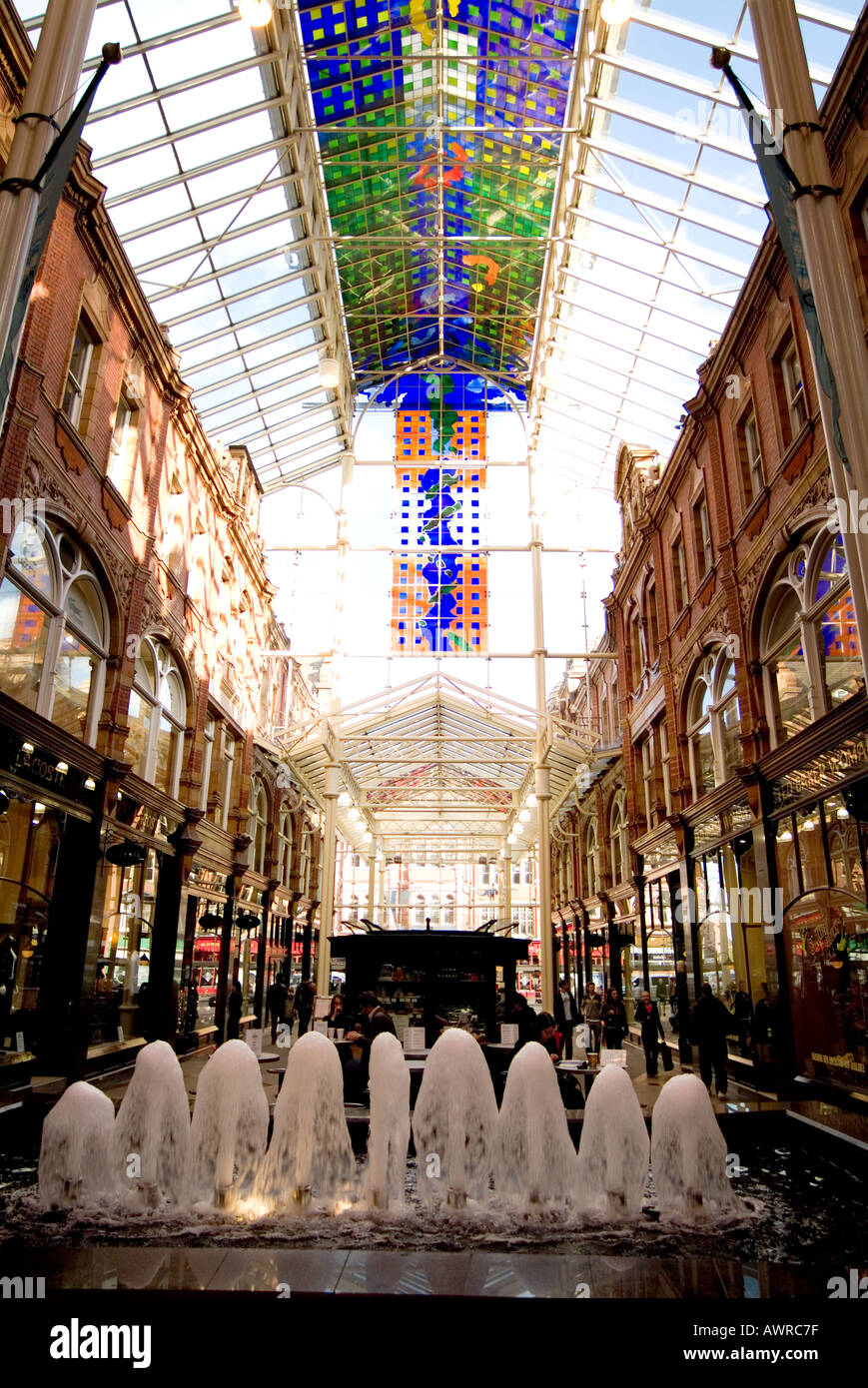 Leeds victorian shopping arcade mall Stock Photo - Alamy