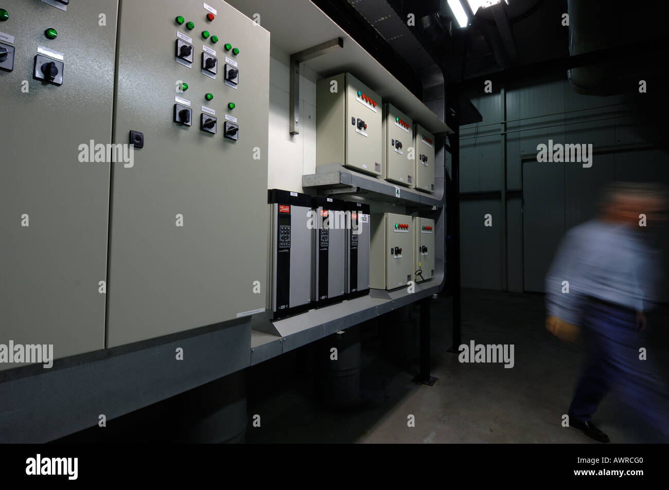 Men at work technical installation technical hall Greenhouse Stock ...