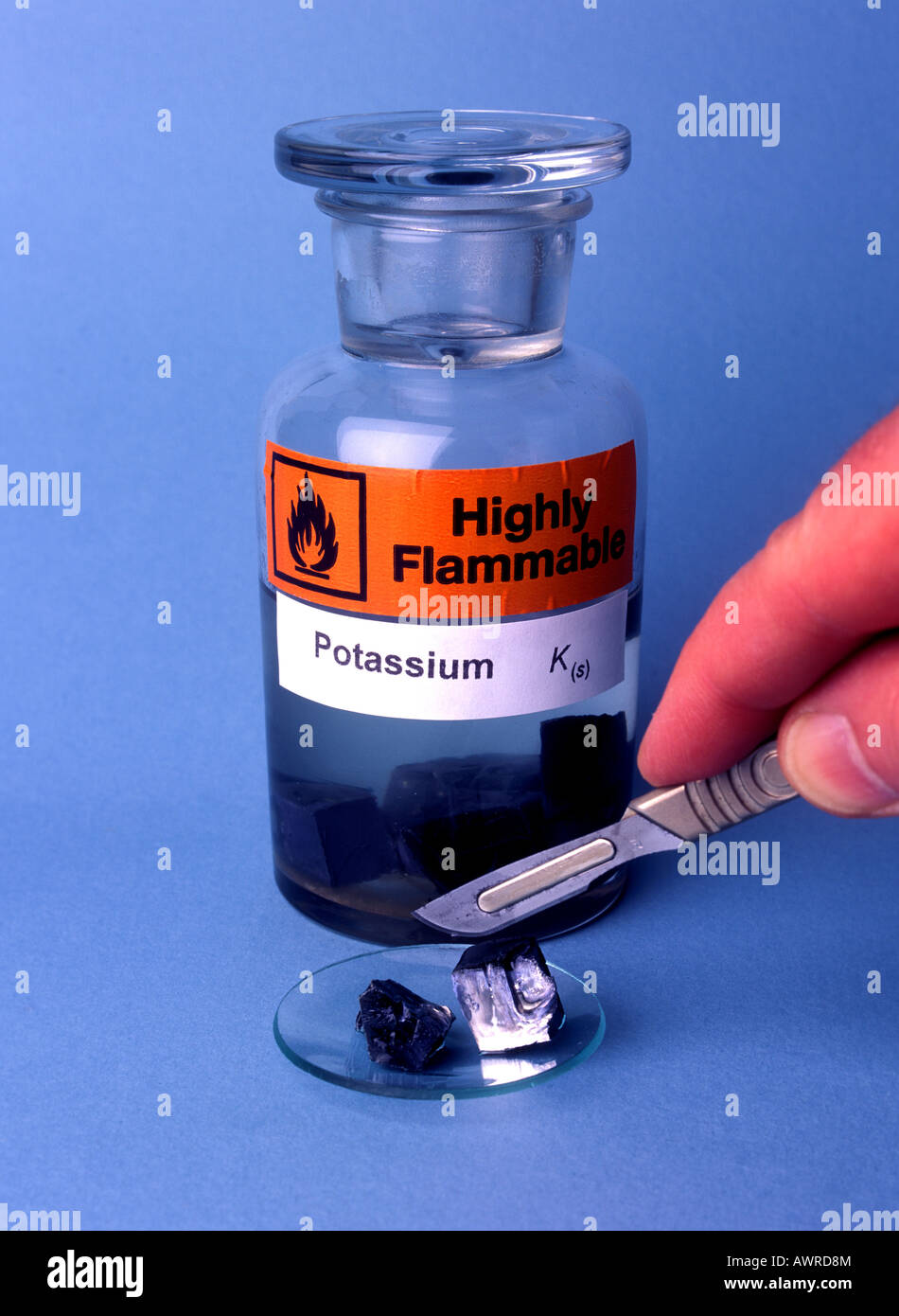 Potassium Metal High Resolution Stock Photography and Images - Alamy