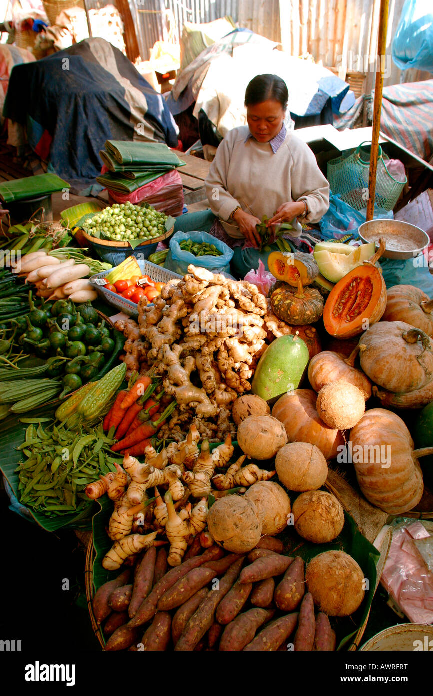 Talat sao market laos hi-res stock photography and images - Alamy