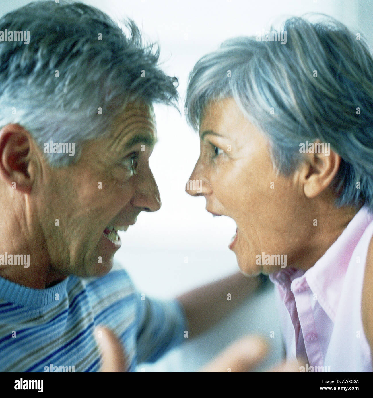 Argument 40 49 couple hi-res stock photography and images - Alamy