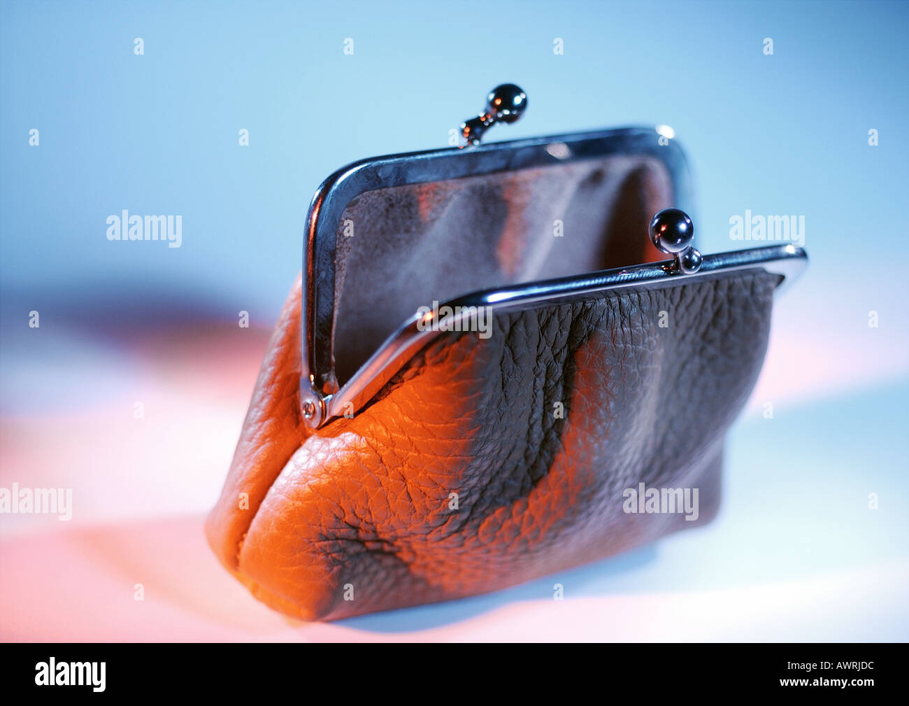 Open coin purse Stock Photo - Alamy