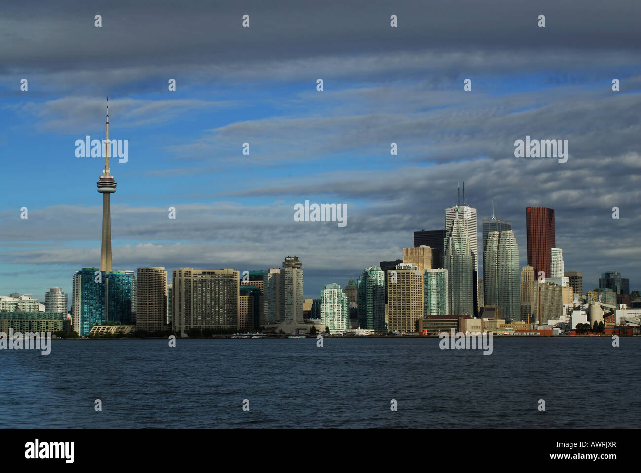 Toronto waterfront hi-res stock photography and images - Alamy