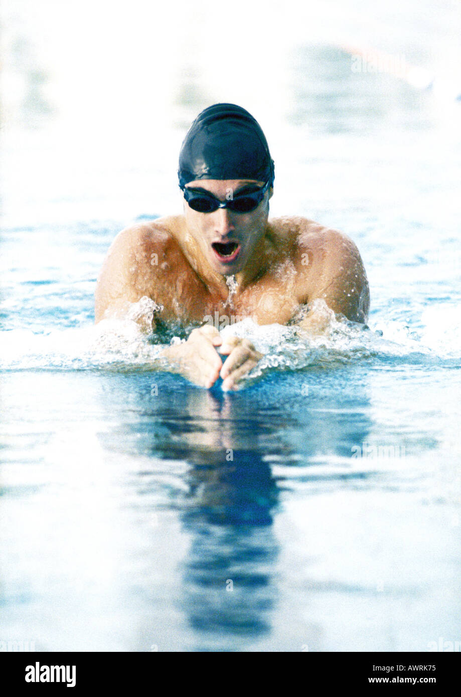 Breaststroke breathing hi-res stock photography and images - Alamy