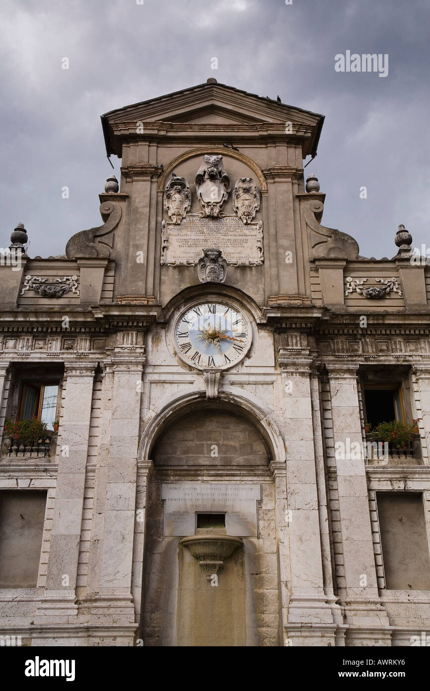 Piazza del mercato fountain hi-res stock photography and images - Alamy