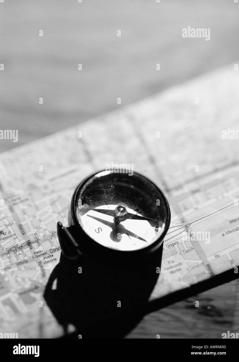 Map markers tourism Black and White Stock Photos & Images - Alamy