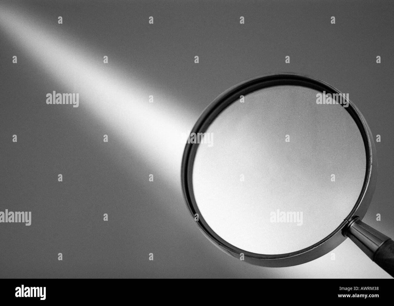 Magnifying glass, b&w Stock Photo - Alamy