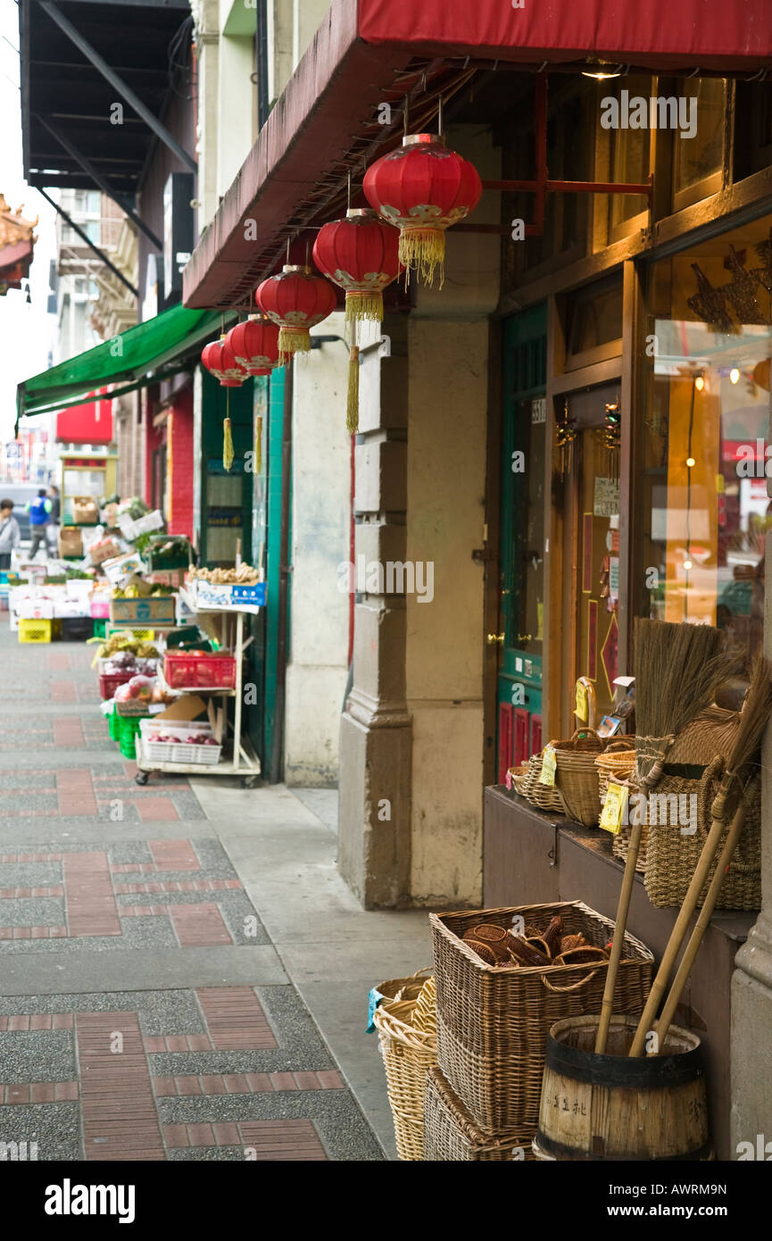 Fan Tan Alley Chinatown VIctoria BC, Canada Stock Photo - Alamy