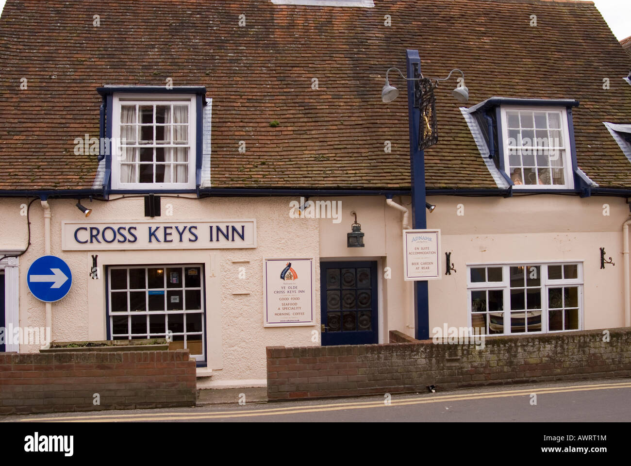 Cross keys inn pub aldeburgh hi-res stock photography and images - Alamy