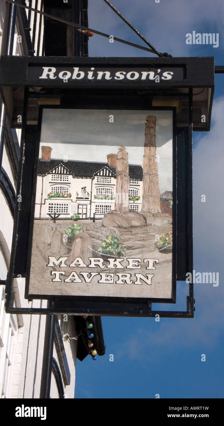 Traditional pub sign board hi-res stock photography and images - Alamy