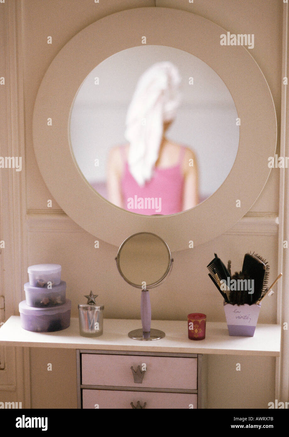 Reflection woman mirror hi-res stock photography and images - Alamy