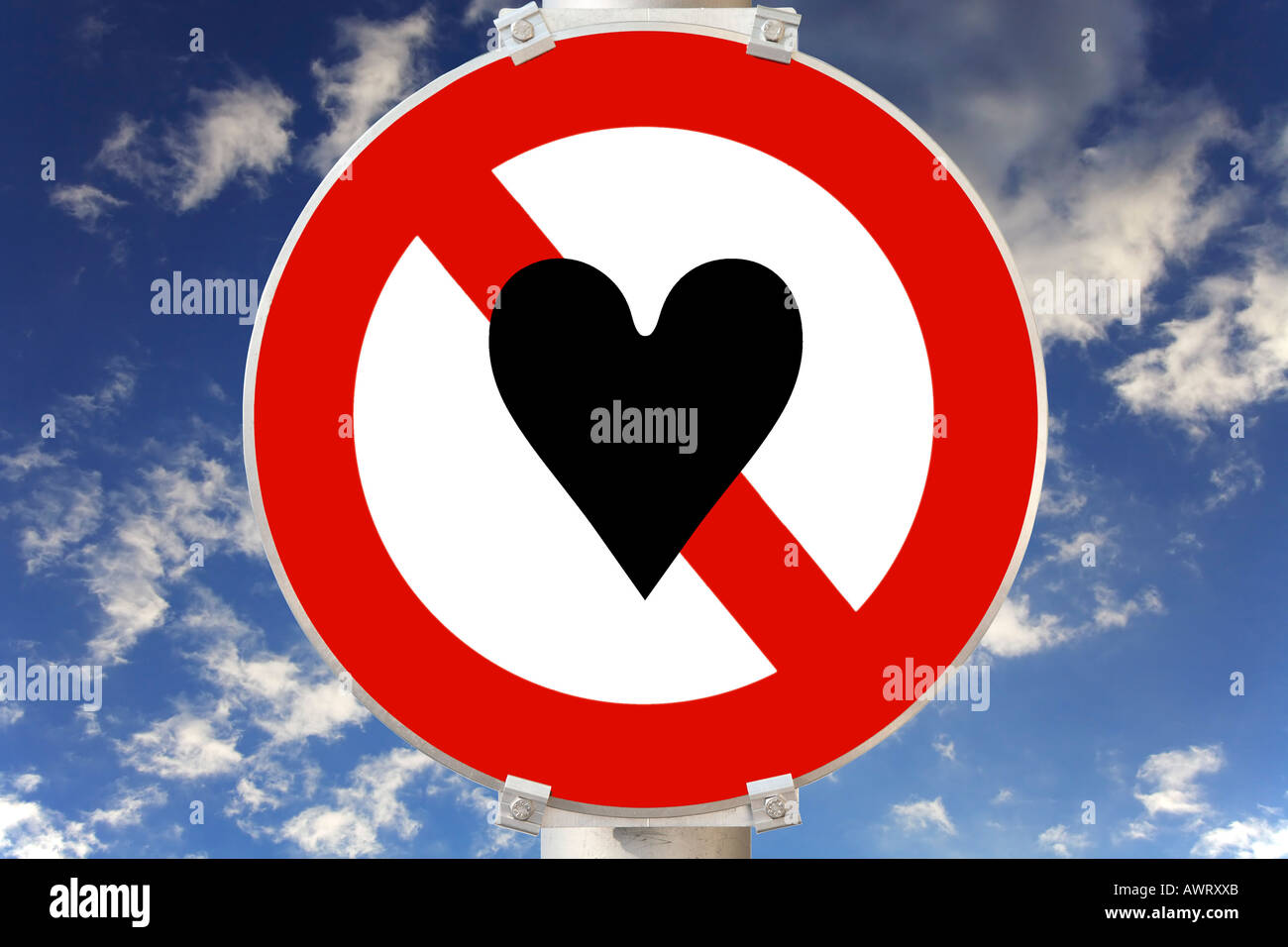 Symbolic photo - prohibition sign - heart Stock Photo - Alamy