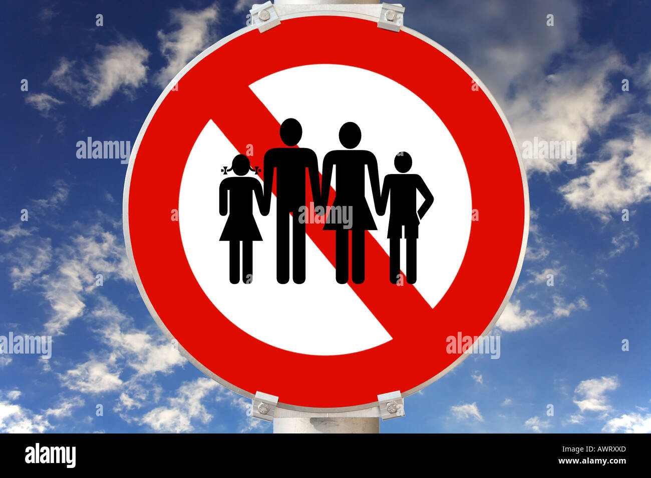 Symbolic photo - prohibition sign - family Stock Photo - Alamy