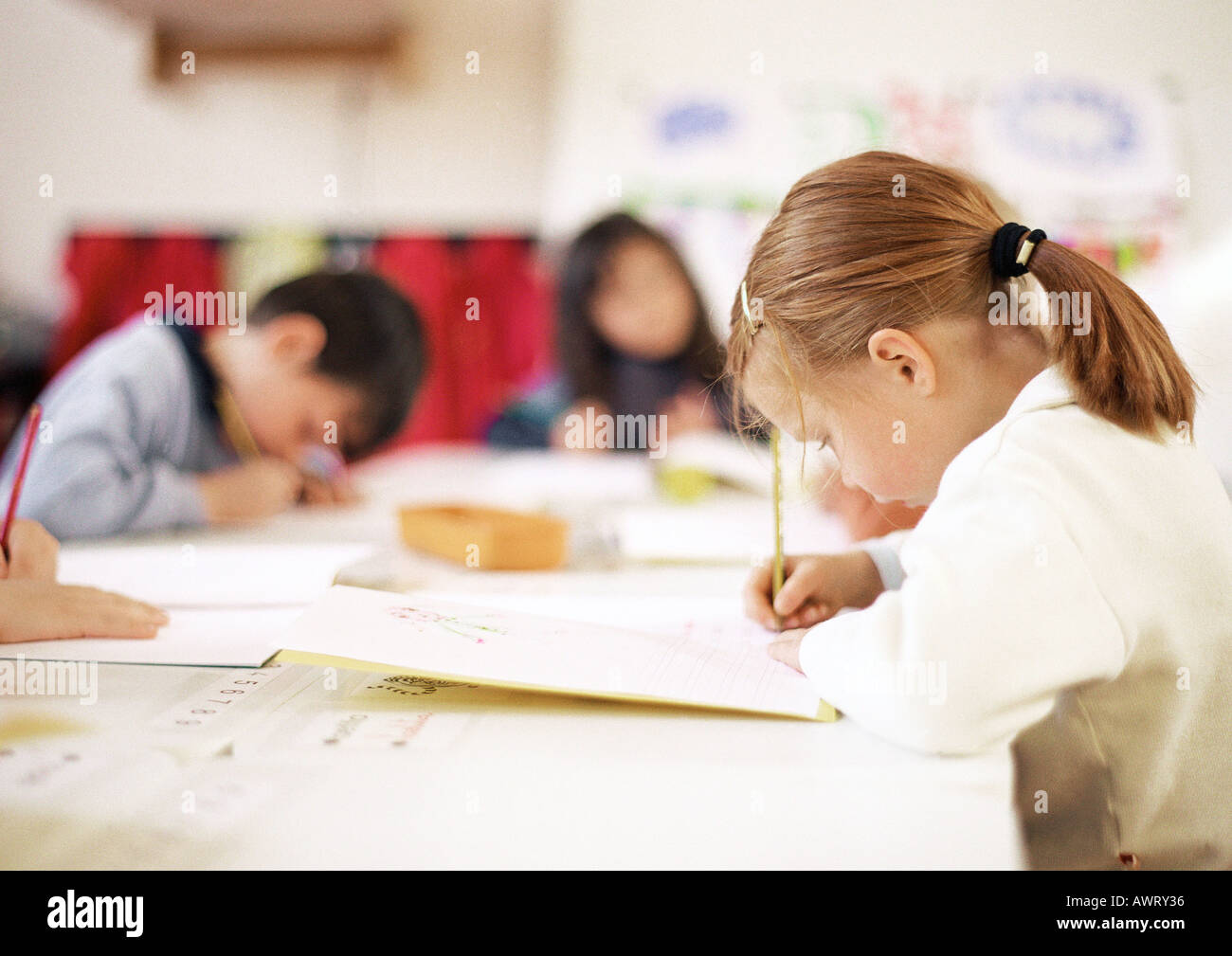Well behaving children hi-res stock photography and images - Alamy