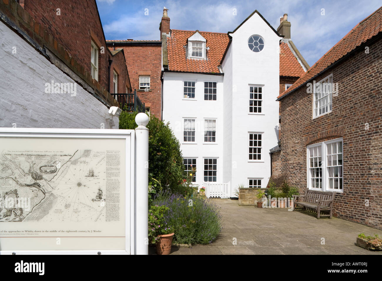 Captain cook museum whitby hi-res stock photography and images - Alamy