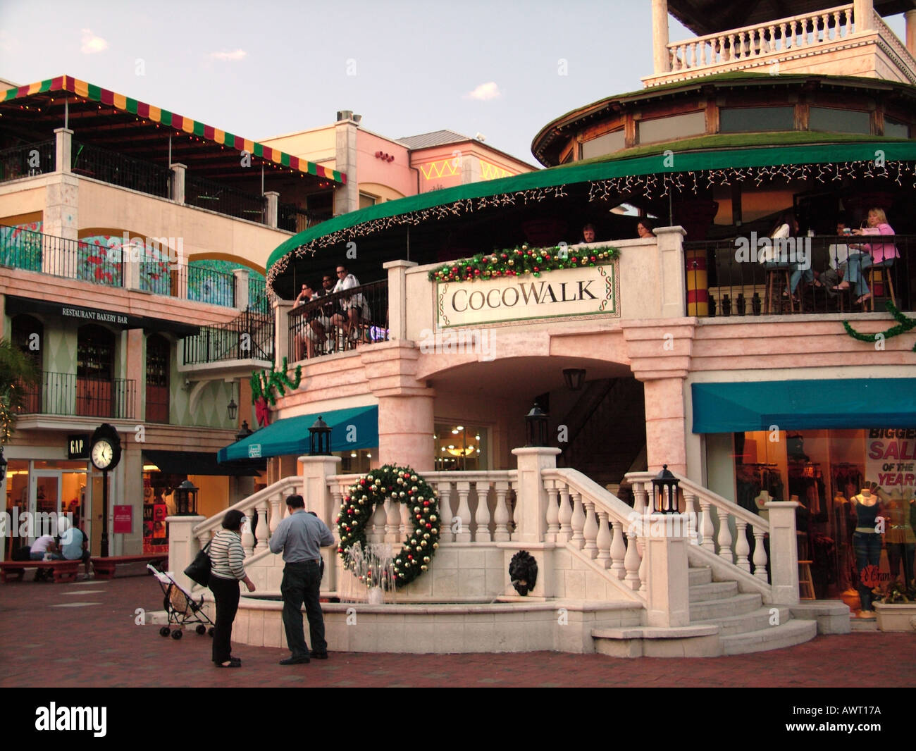 Cocowalk hi-res stock photography and images - Alamy