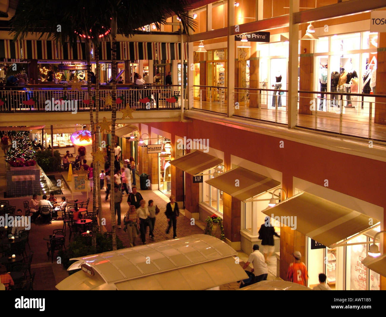 Shopping malls miami hi-res stock photography and images - Alamy