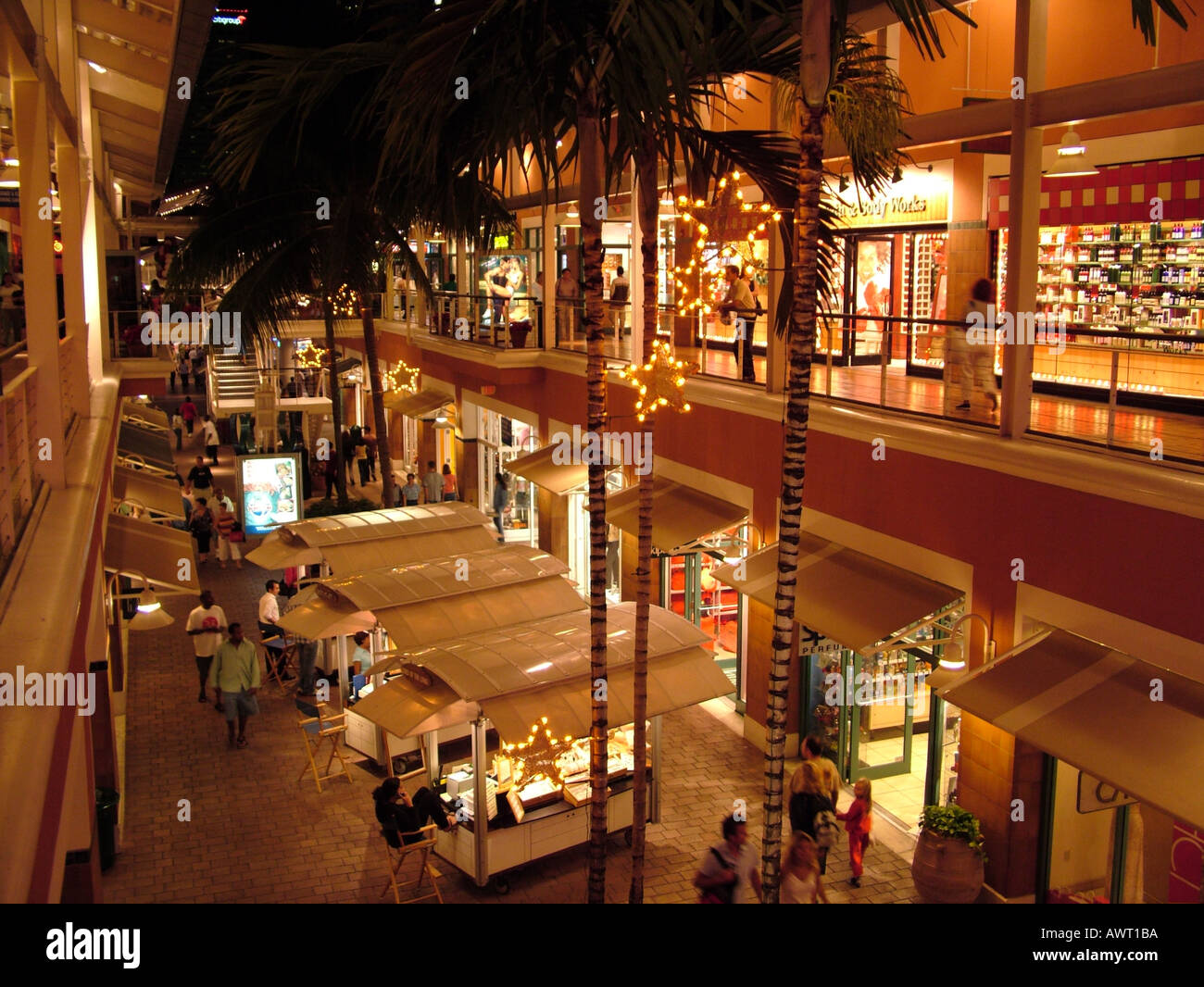 Malls Miami High Resolution Stock Photography and Images - Alamy