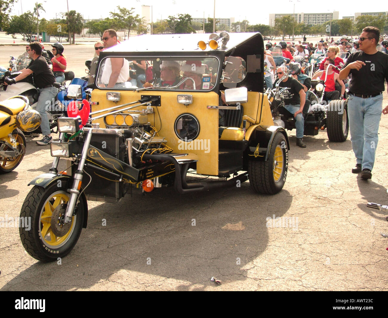 Gold pompano hi-res stock photography and images - Alamy
