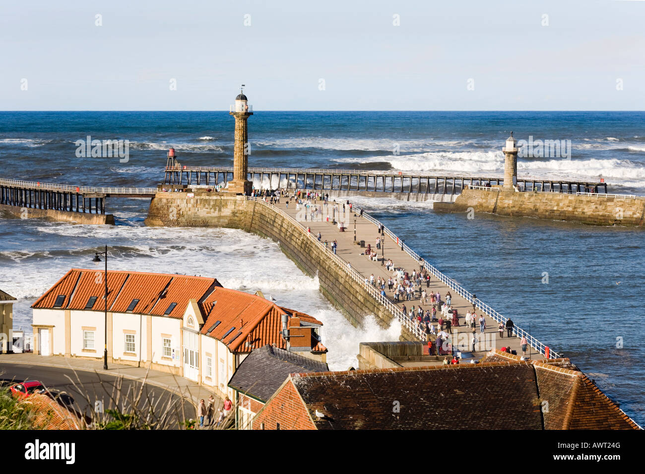 Promenading whitby hi-res stock photography and images - Alamy