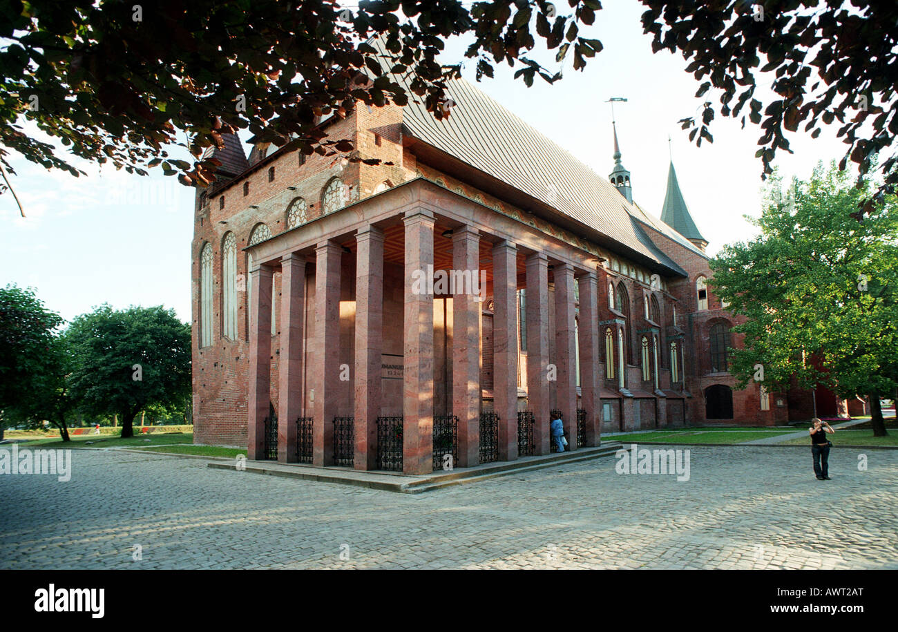 Grave of Immanuel Kant, Kaliningrad, Russia Stock Photo - Alamy