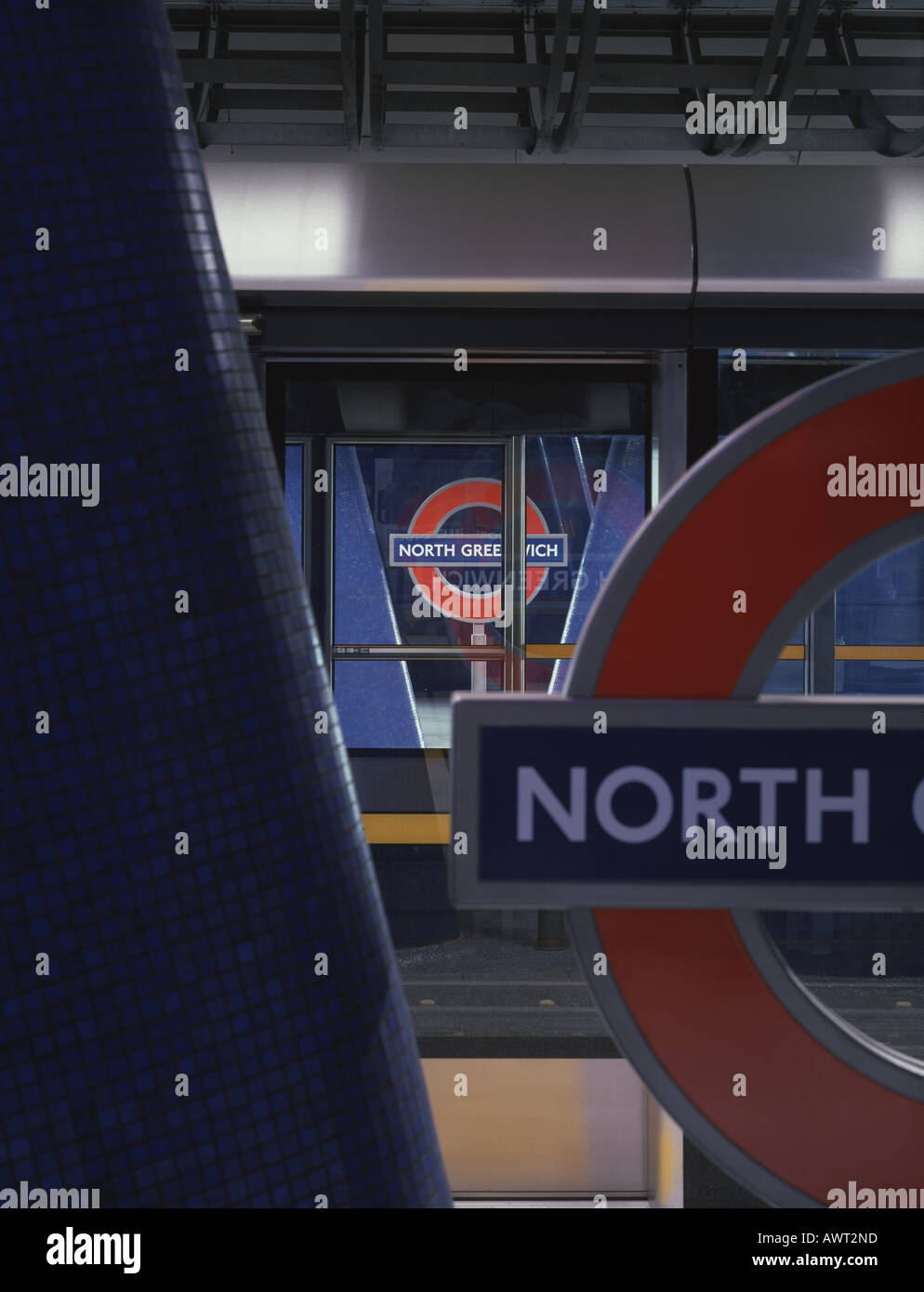 Jubilee line north greenwich hi-res stock photography and images - Alamy