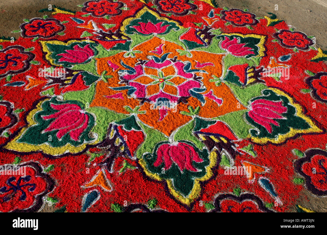 Rangoli pattern , Near Bhavani , South India Stock Photo - Alamy