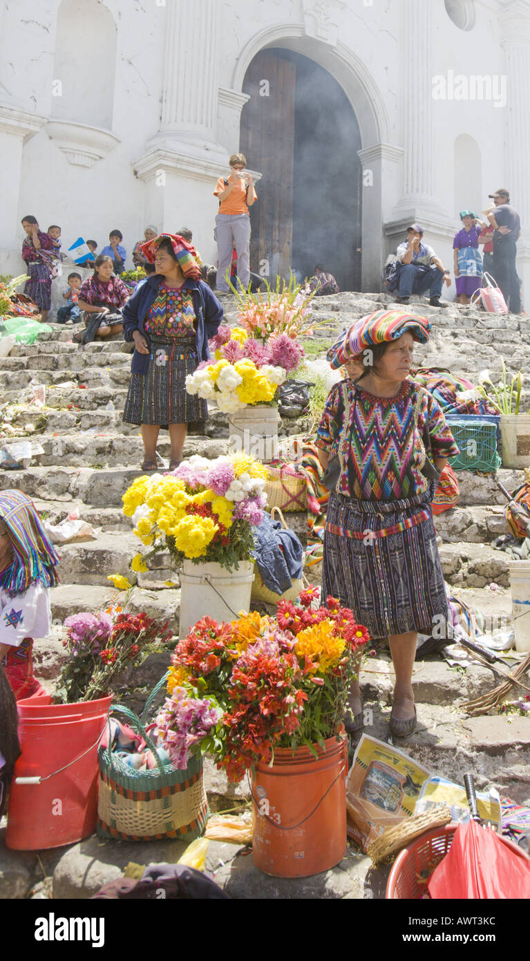 GUATEMALA CHICHICASTENANGO The largest indigenous market in Guatemala ...