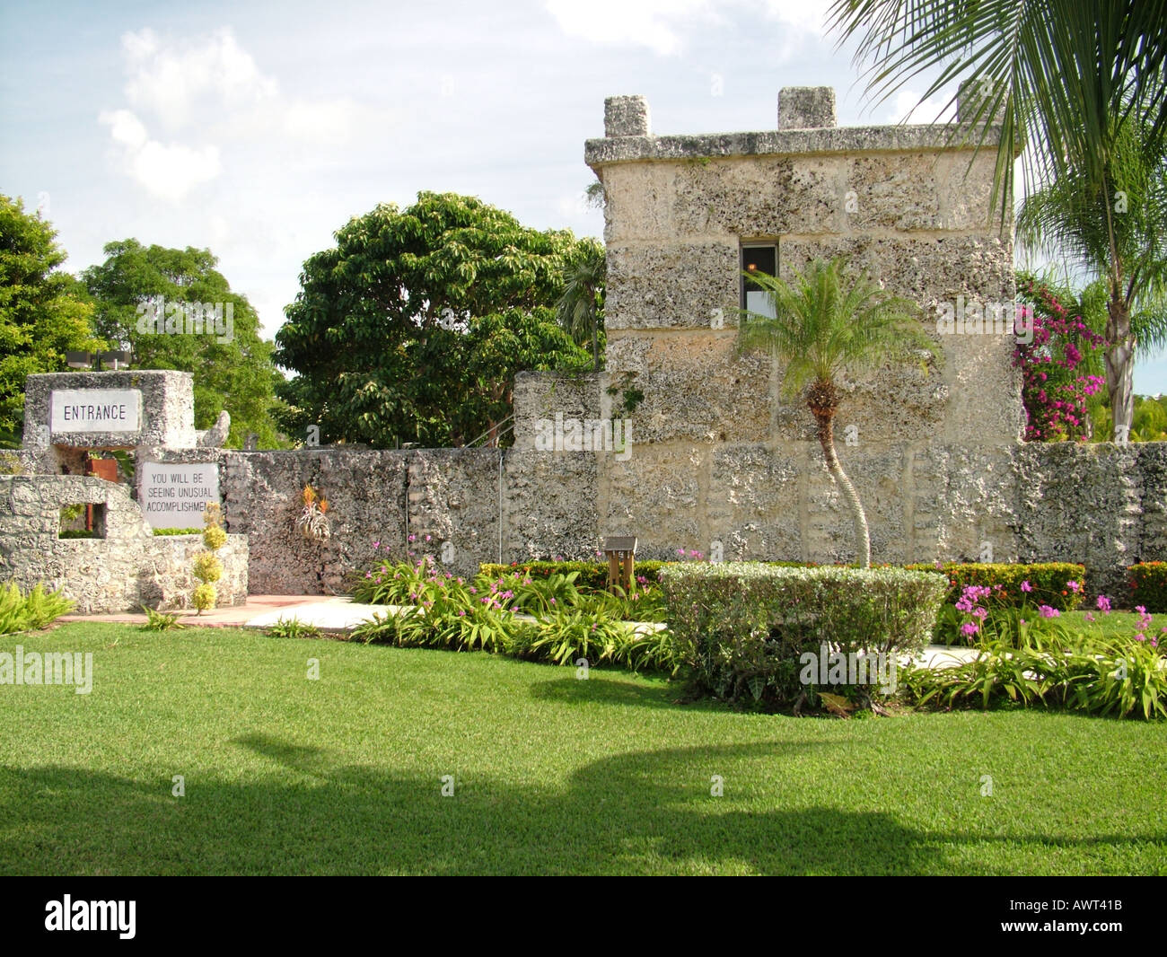 Coral castle florida hi-res stock photography and images - Alamy