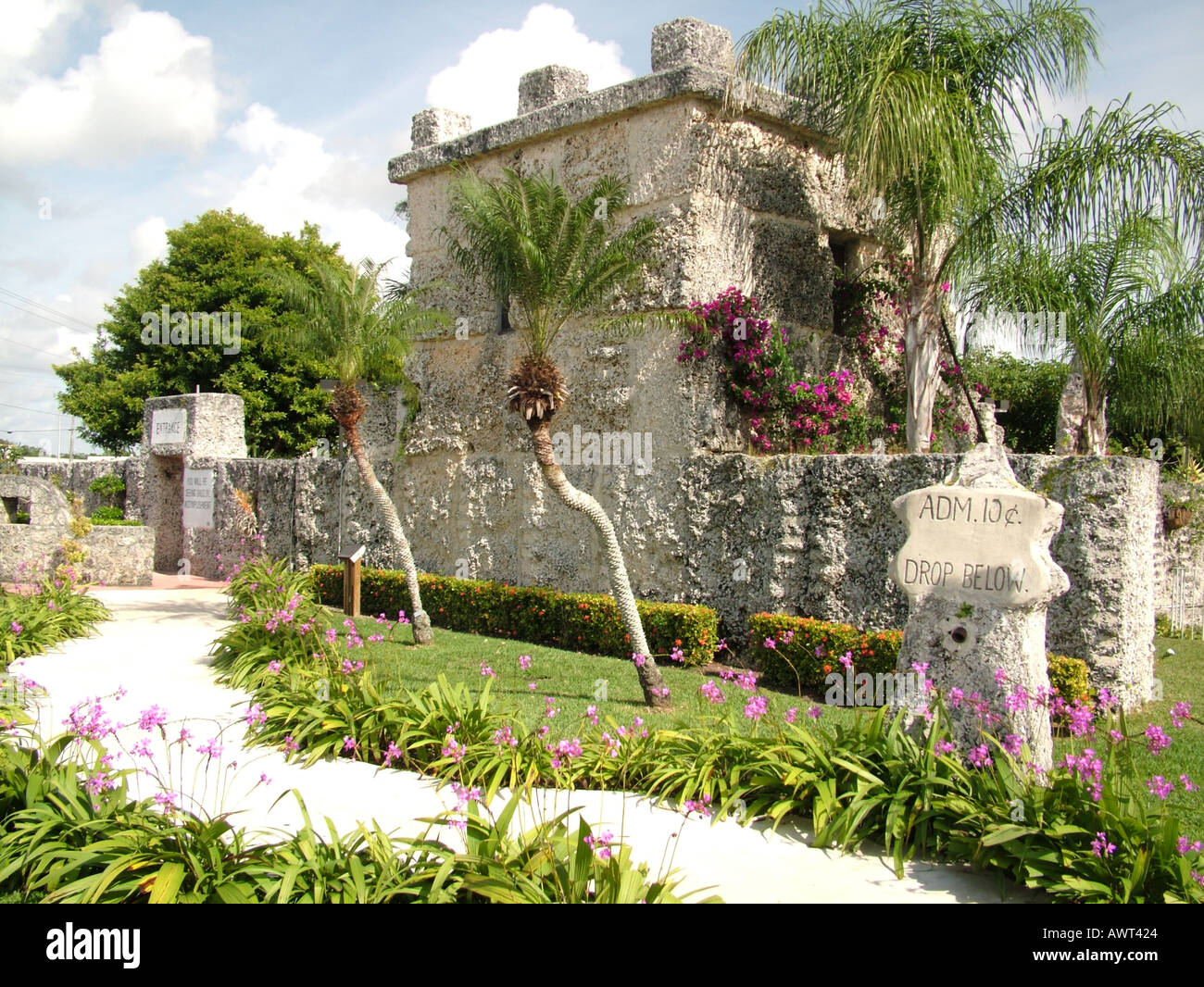 Florida coral castle hi-res stock photography and images - Alamy