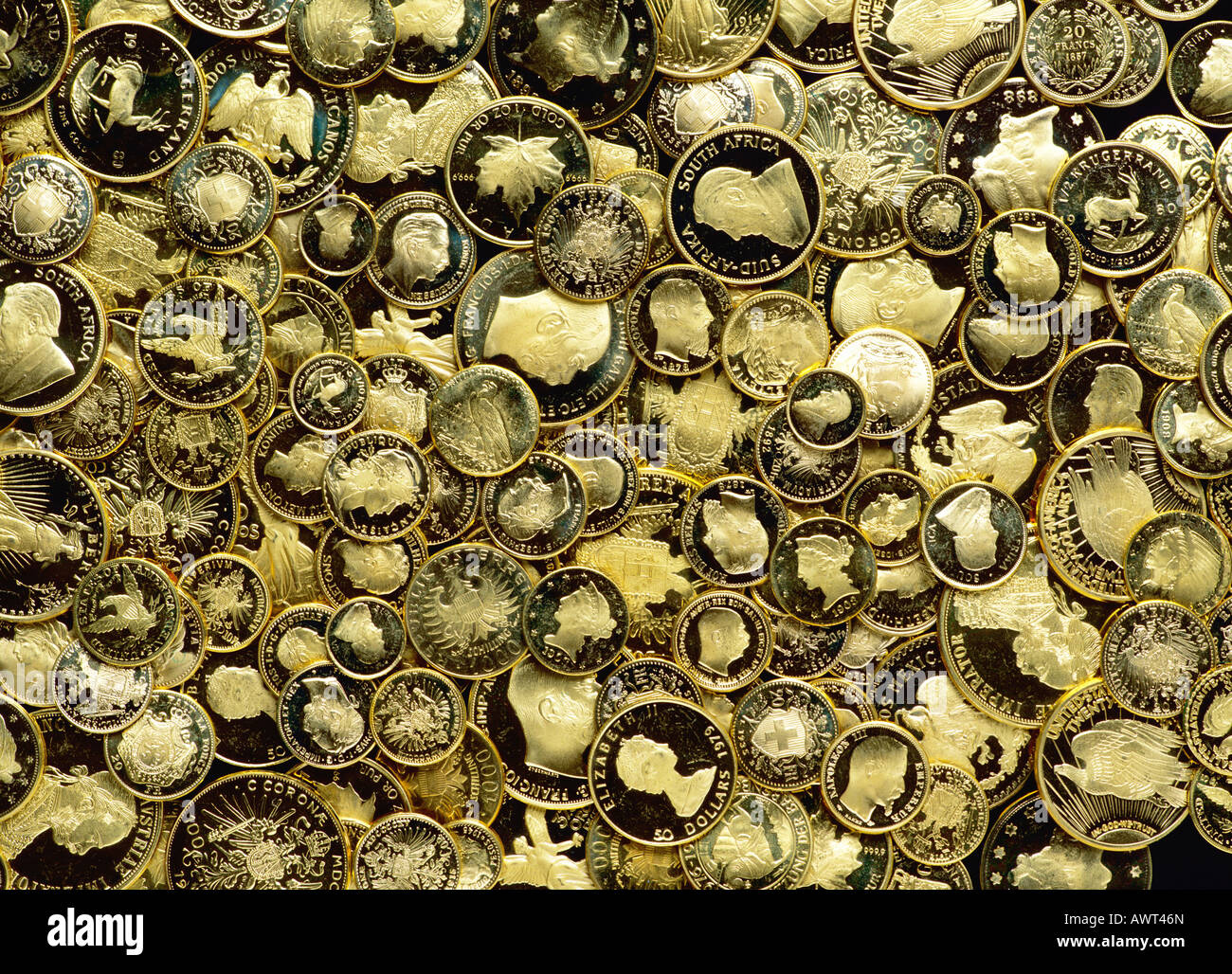 Ancient gold coins hi-res stock photography and images - Alamy