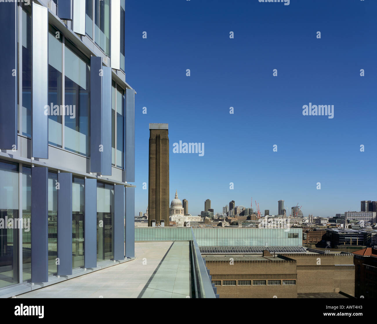Bankside 123 hi-res stock photography and images - Alamy