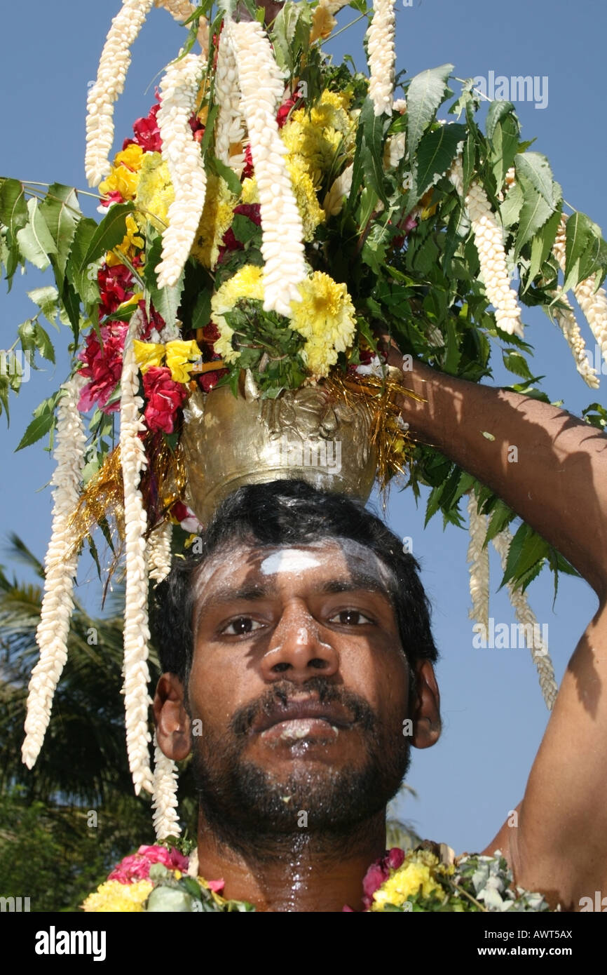 Hindu ritual worship water pot hi-res stock photography and images - Alamy