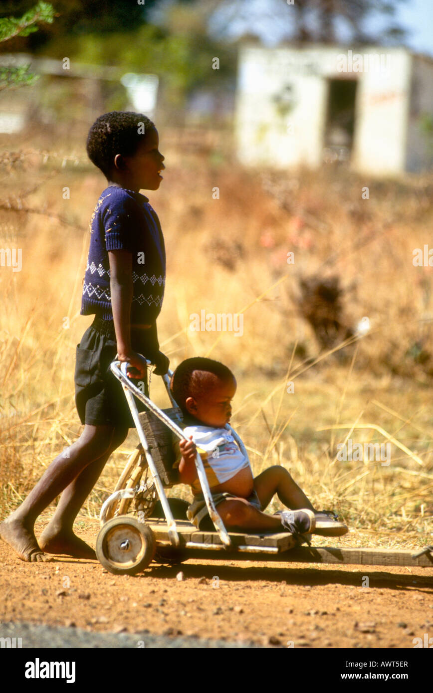 Squatter camp south africa hi-res stock photography and images - Alamy