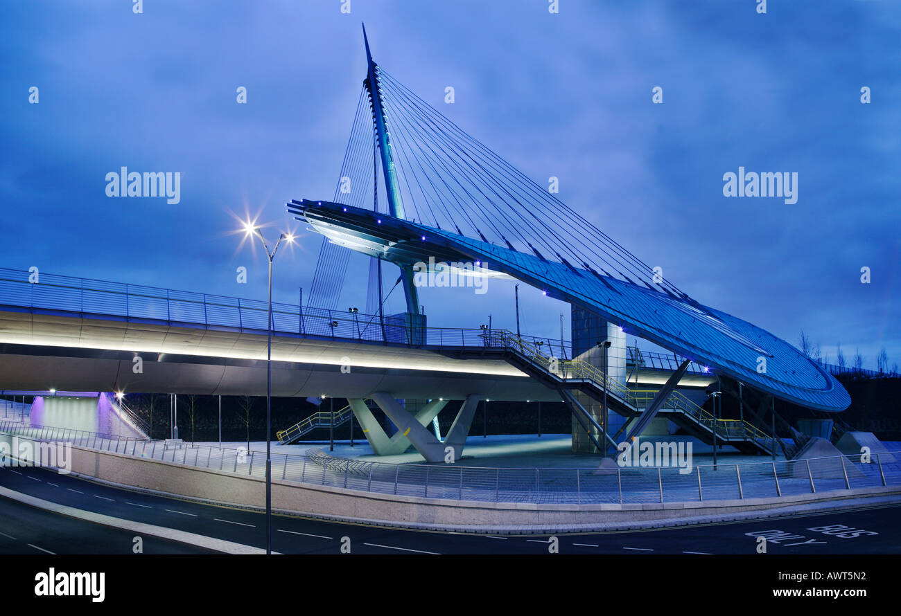Manchester night side street hi-res stock photography and images - Alamy