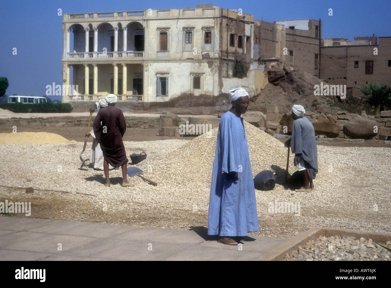 Egypt workers hi-res stock photography and images - Alamy