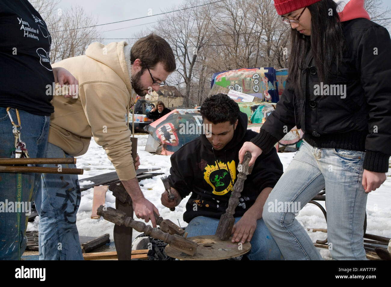 College Student Volunteers in Alternative Spring Break Stock Photo - Alamy