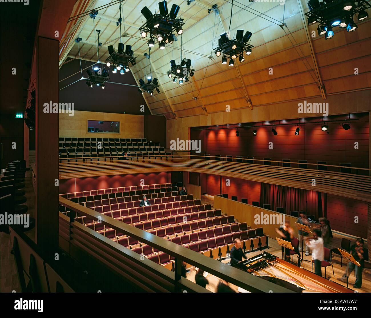 MENUHIN HALL - YEHUDI MENUHIN SCHOOL, COBHAM, UK Stock Photo - Alamy